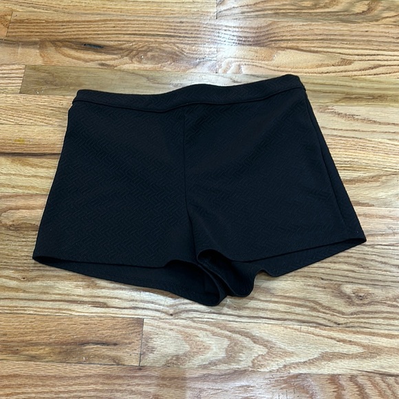 La Hearts | Shorts | La Hearts High Waisted Black Patterned Zipper Back ...